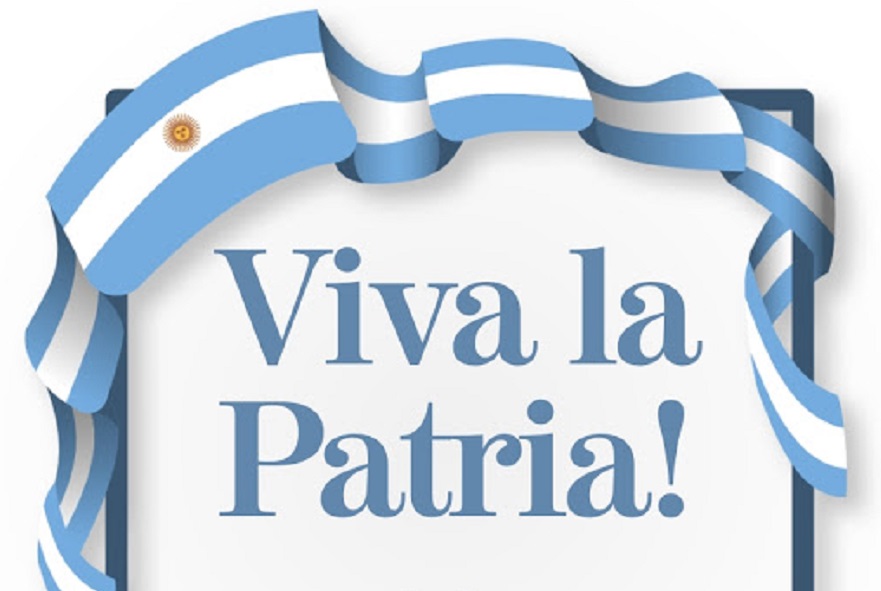 Una docente grita a toda voz: ¡Feliz Día de la patria!