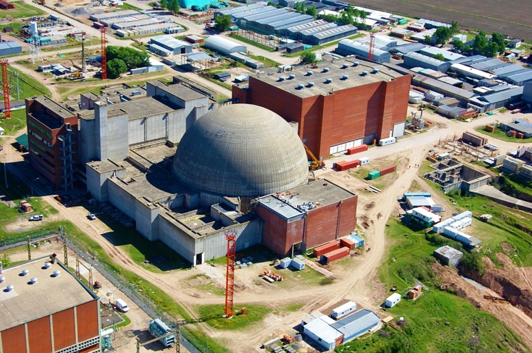 Axel Kicillof recorrió el Complejo Nuclear Atucha | Cadena Nueve ...