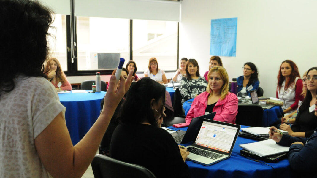 Formación docente: discutir en serio antes de reformar desde el control ...
