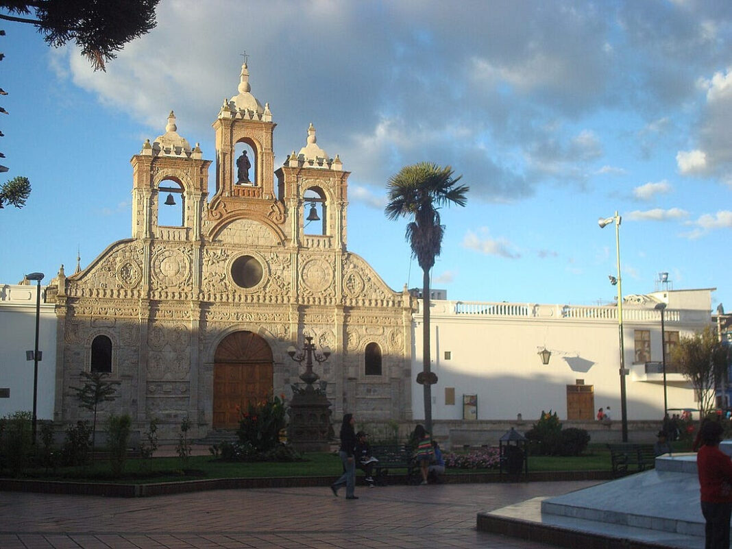 La ciudad perdida de Riobamba: el terremoto que la sepultó y la ...